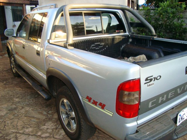 VENDE-SE : S10 RODEIO 2005/06 :: ANÚNCIOS TANGARÁ